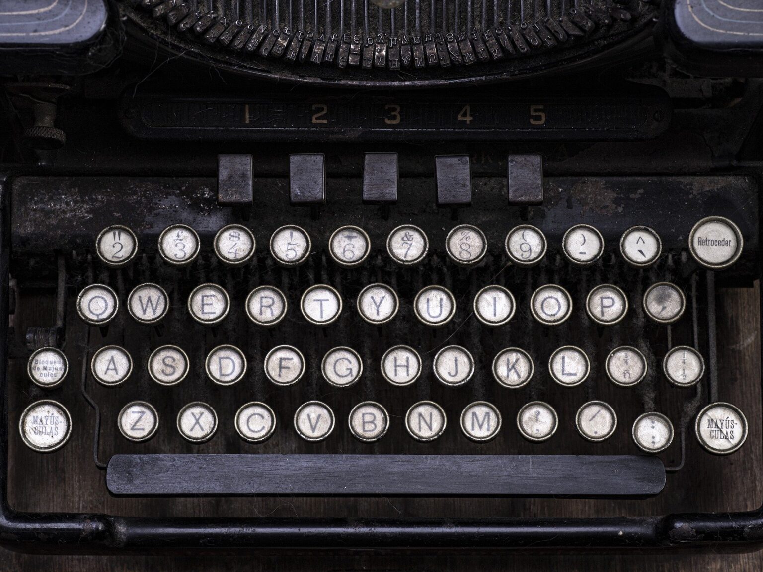 Is QWERTY a good keyboard layout? (with tests) + everything you need to ...