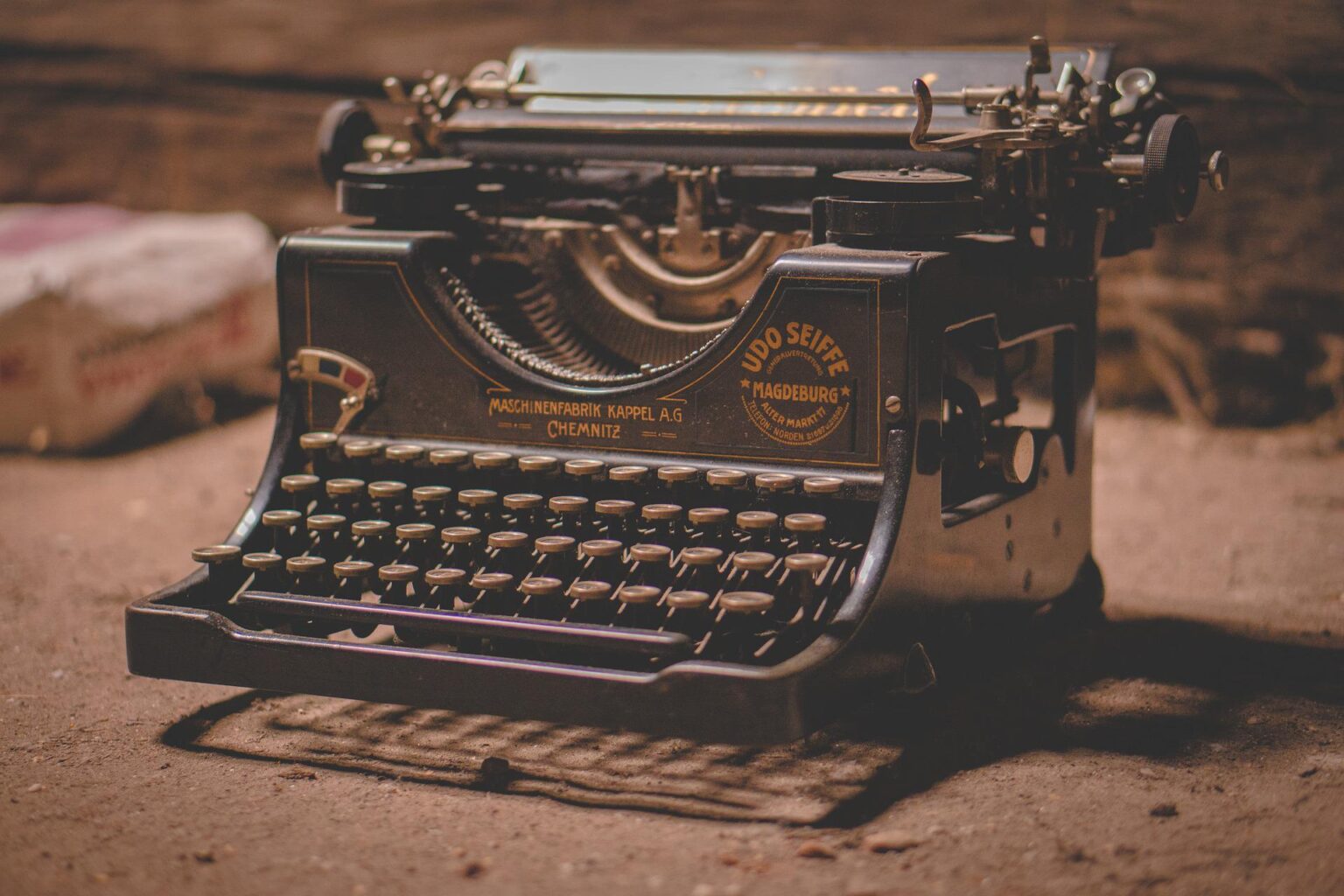 What is touch typing? - Introduction for Beginners - TypingDoneWell.com